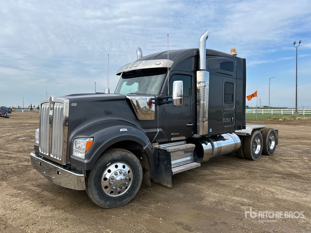 2022 Kenworth W990 6x4 T/A Sleeper Truck Tractor | Ritchie Bros ...
