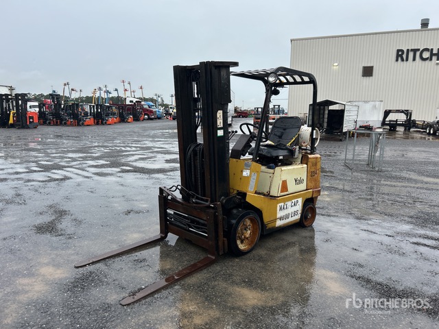 Yale GLC050RCJUAE083 5000 lb Cushion Tire Forklift (Inoperable ...