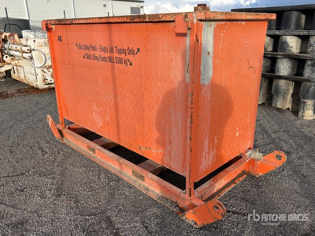 2.7 m3 Skid Mounted Waste Bin | Ritchie Bros. Auctioneers