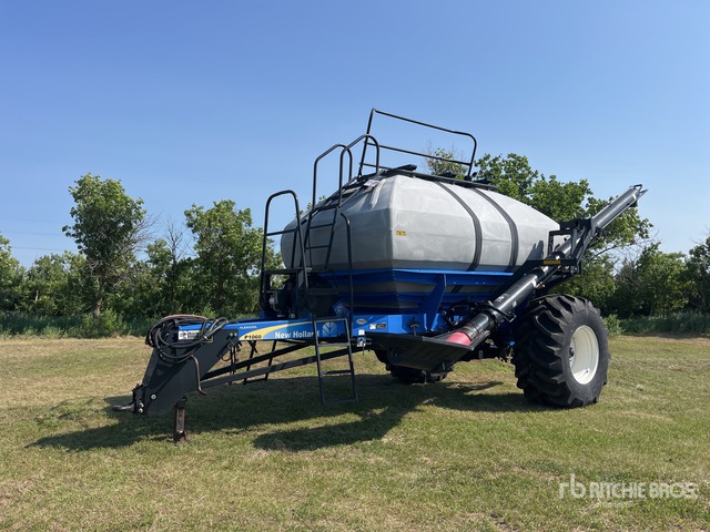 2009 New Holland P1060 430 bu Tow-Between Air Cart | Ritchie Bros ...