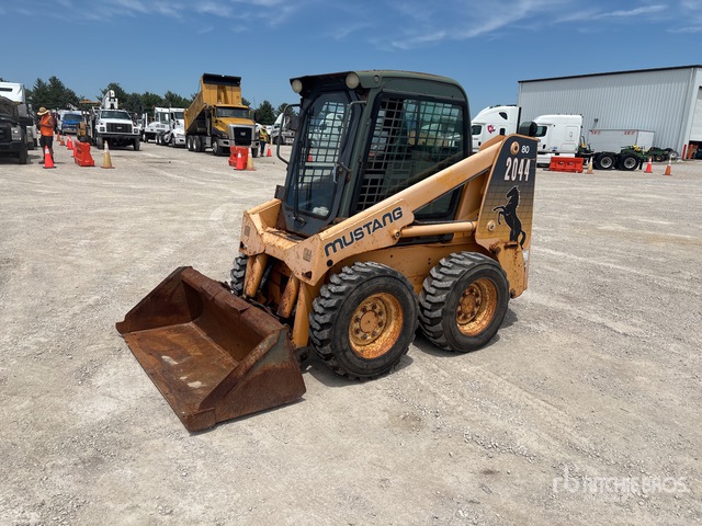 2006 Mustang 2044 Skid Steer Loader | Ritchie Bros. Auctioneers