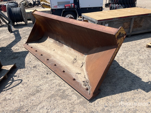 Bateman 112 in Side Dump Wheel Loader Bucket | Ritchie Bros. Auctioneers