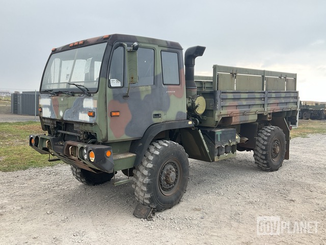 Surplus 2004 Stewart & Stevenson M1078A1 LMTV 4x4 Cargo Truck in ...