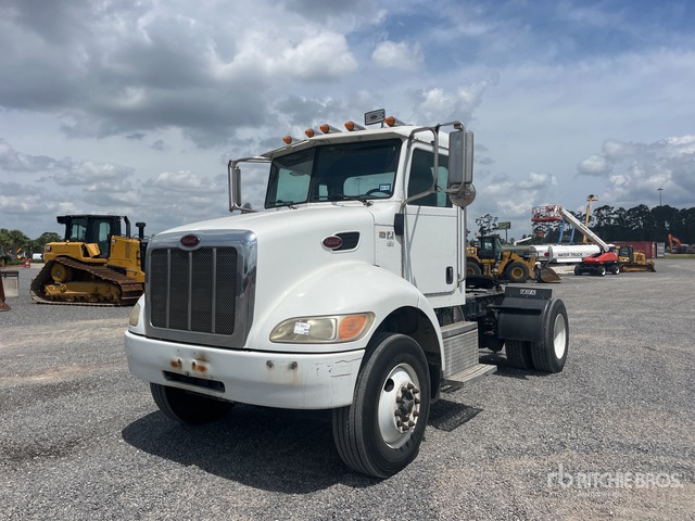 2011 Peterbilt 337 4x2 S/A Day Cab Truck Tractor | Ritchie Bros. Auctioneers