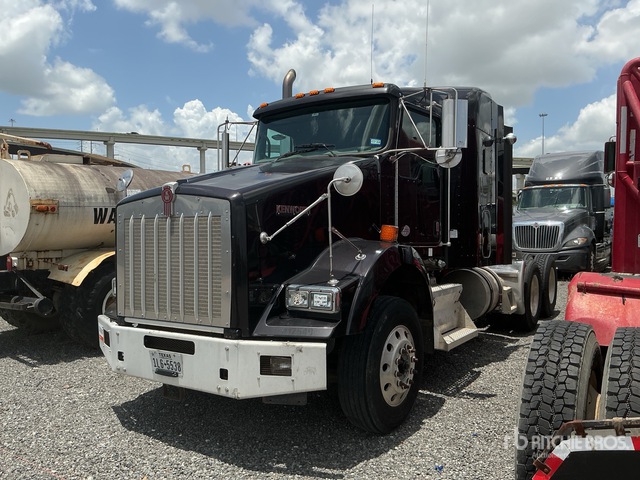 2013 Kenworth T800 6x4 Sleeper Prime Mover (Inoperable) | Ritchie Bros ...