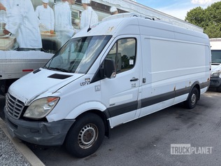 2013 Freightliner F2CA170 Cargo Van in Fishers, Indiana, United States ...