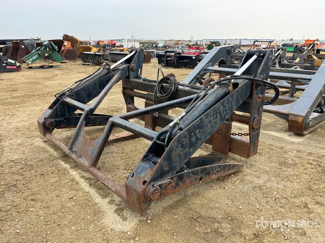 WBM 54 in Q/C Pipe Wheel Loader Grapple | Ritchie Bros. Auctioneers