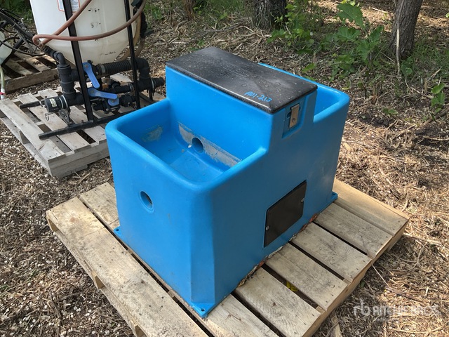 Lil Spring 3100 Livestock Waterer | Ritchie Bros. Auctioneers