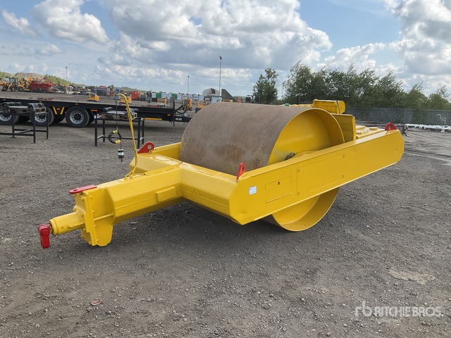 2007 Bomag BW6 Pull Behind Roller | Ritchie Bros. Auctioneers