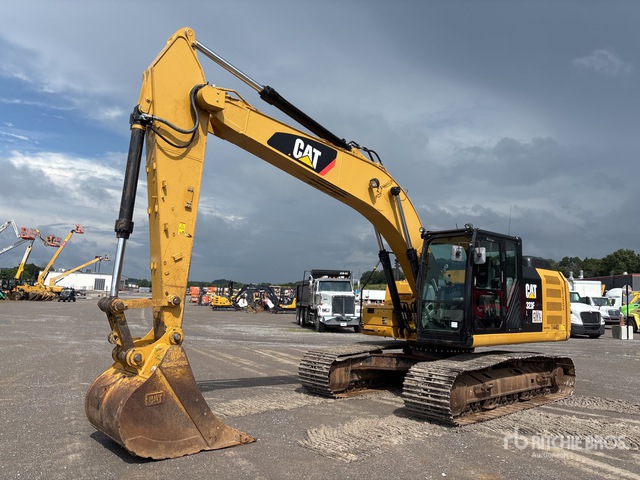 2015 Cat 323F L Tracked Excavator | Ritchie Bros. Auctioneers