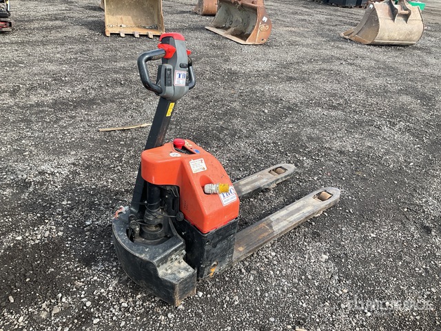 2021 EP Equipment EPT20-15ET 1500 kg Electric Pallet Jack (Inoperable) | Ritchie Bros. Auctioneers