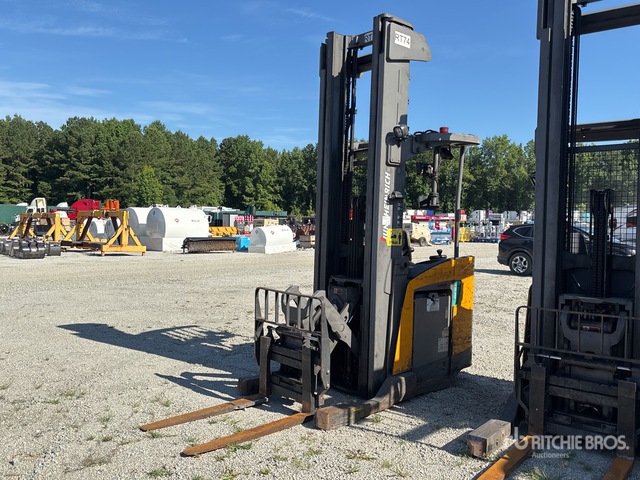 2019 Jungheinrich ETR345 4500 lb Reach Truck | Ritchie Bros. Auctioneers