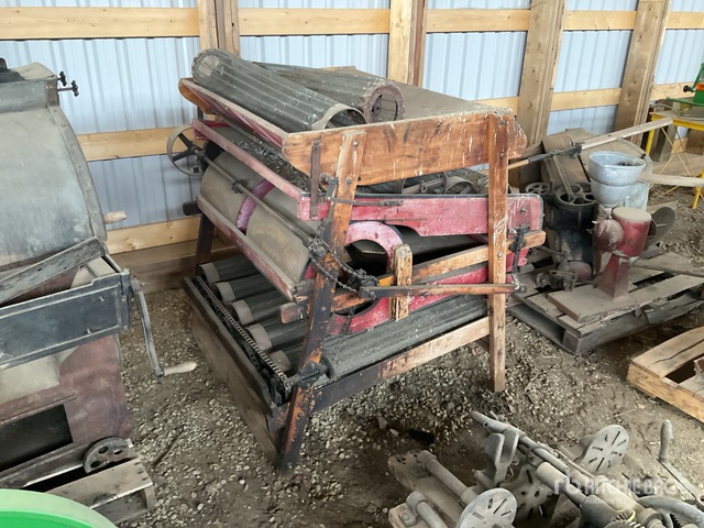 Hart-Emerson Co. LTD Viking Grain Fanning Mill | Ritchie Bros. Auctioneers