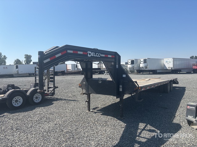 2021 Delco FBTL 32 ft T/A Gooseneck Equipment Trailer | Ritchie Bros ...
