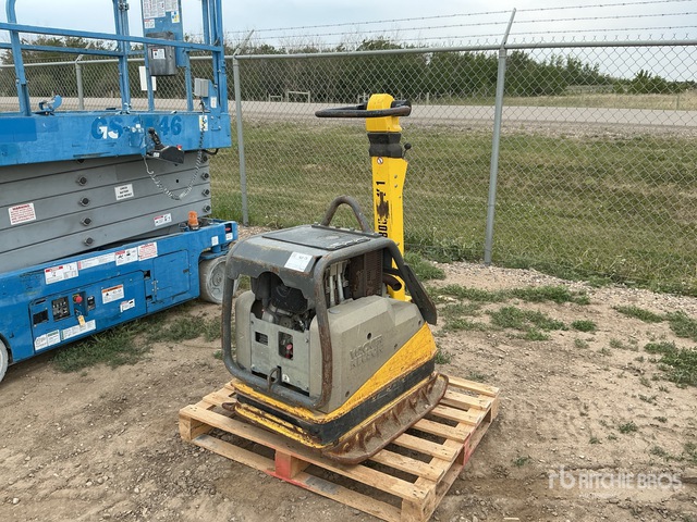 2019 Wacker DPU 6555He Vibratory Plate Compactor | Ritchie Bros ...