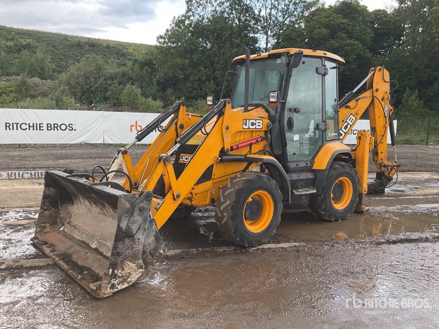 2017 JCB 3CX Compact 4x4x4 Backhoe Loader | Ritchie Bros. Auctioneers