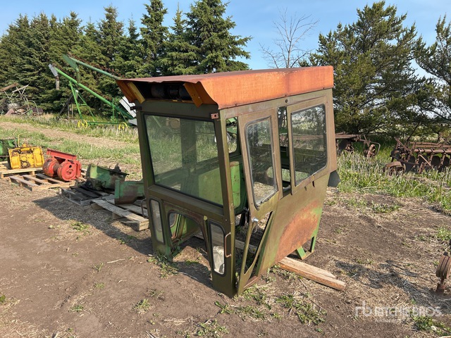 Excel Industries Regina John Deere 3010 and 4010 Tractor Cab | Ritchie ...
