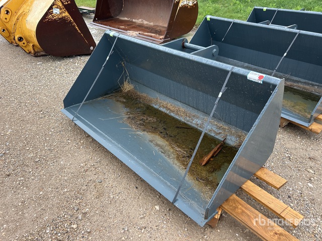 Gehl 72 in Telehandler Bucket - Fits Gehl | Ritchie Bros. Auctioneers