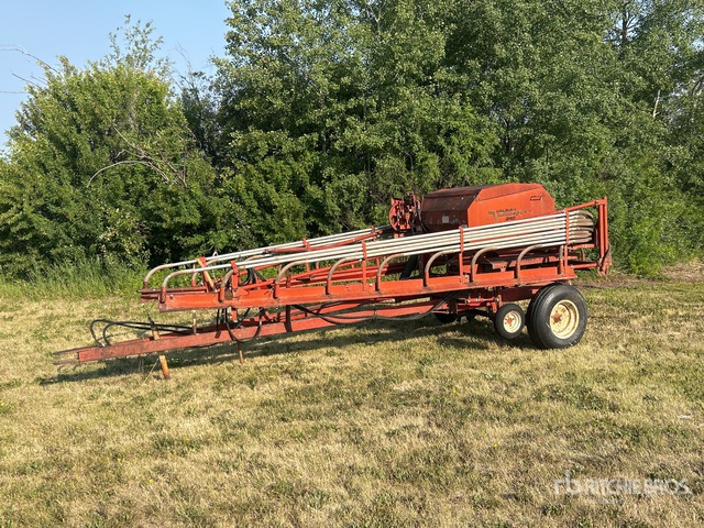 Valmar 240 40 ft Fertilizer Applicator | Ritchie Bros. Auctioneers