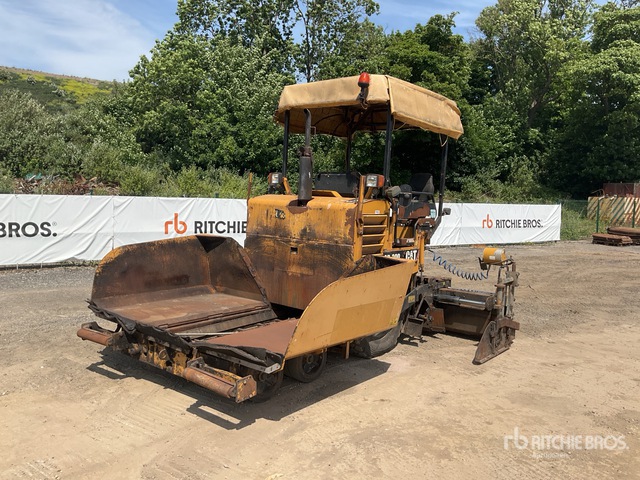 2009 Cat AP300 Wheel Asphalt Paver | Ritchie Bros. Auctioneers