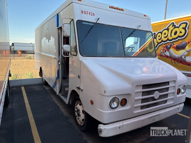 2003 Freightliner MT35 Cargo Van in Peoria, Arizona, United States ...