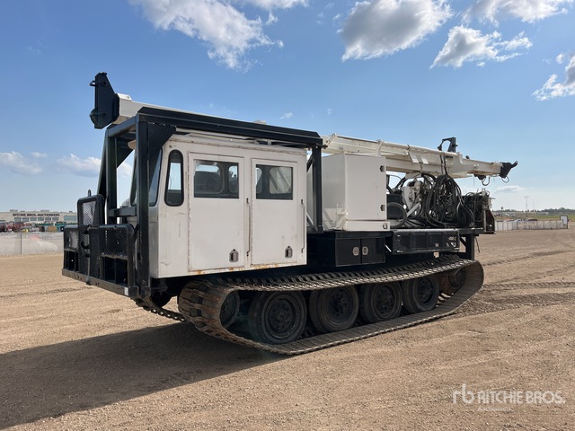 1981 Nodwell 110 Crawler Carrier w/ Mobile Drill B54 Drill Mast ...