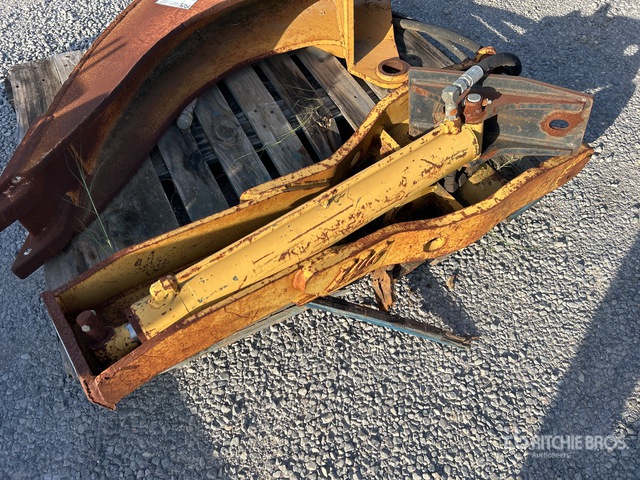 Tag 8 in Hydraulic Excavator Thumb | Ritchie Bros. Auctioneers