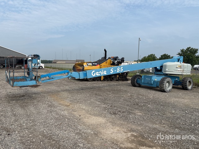 1999 Genie S85 4WD Dual Fuel Telescopic Boom Lift (Inoperable ...