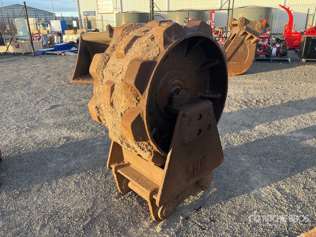 ABS 610 mm Q/C Excavator Compaction Wheel | Ritchie Bros. Auctioneers