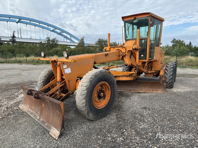 1989 John Deere 570B Niveleuse Motor Grader | Ritchie Bros. Auctioneers