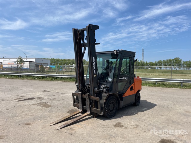 2018 Doosan D45SC-7 Forklift | Ritchie Bros. Auctioneers