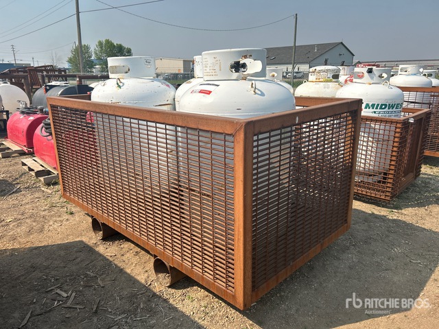 Quantity of (3) 450 L Steel Propane Tank | Ritchie Bros. Auctioneers