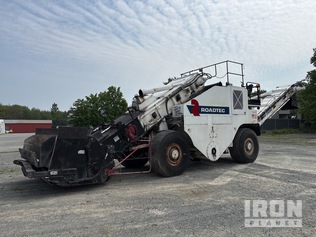 2002 Roadtec SB2500C Wheel Asphalt Transfer Machine in Victoriaville ...
