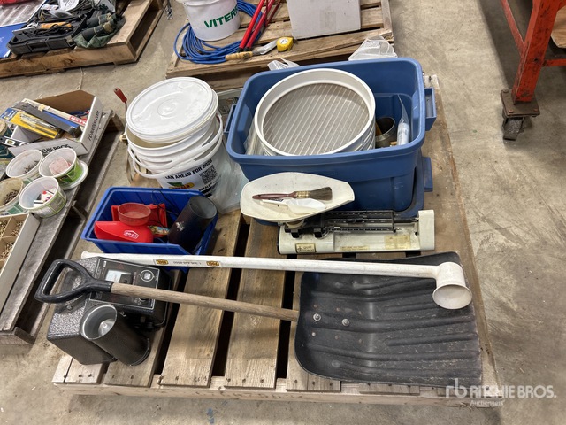 Labtronics 919 Moisture Tester, & Snow Shovel | Ritchie Bros. Auctioneers