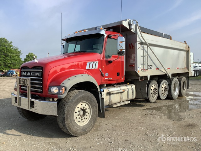 2015 Mack GU713 Granite 10x4 Quad/A Dump Truck | Ritchie Bros. Auctioneers