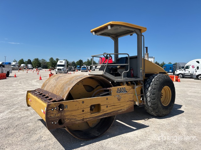 1999 Super Pac 8410 Smooth Drum Compactor | Ritchie Bros. Auctioneers