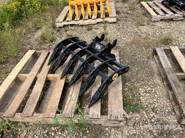 Bully Dog Equipment 32 in Q/C Brush Excavator Rake - Fits John Deere 17 ...