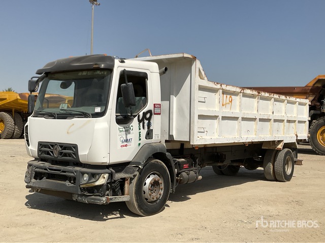 2016 Renault D18 4x2 S/A Dump Truck | Ritchie Bros. Auctioneers
