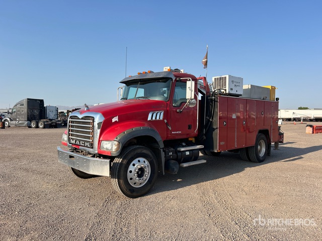 2010 Mack GU712 4x2 Service Truck | Ritchie Bros. Auctioneers