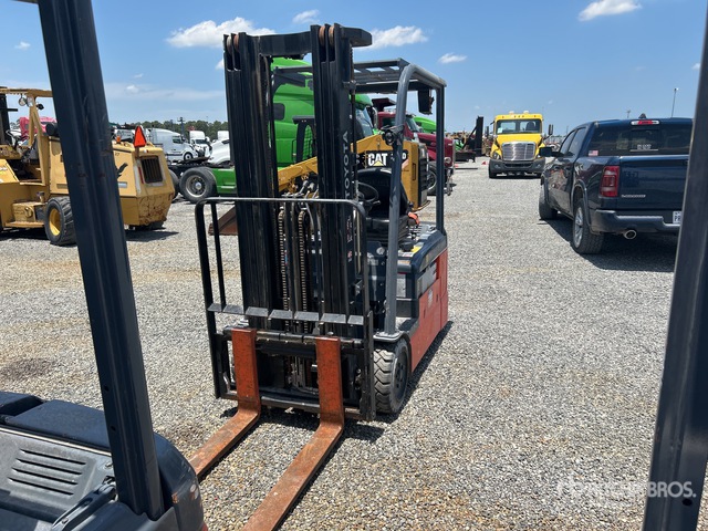 2023 Toyota 8FBE20U 3450 lb Chariot Élévateur Électrique | Ritchie Bros ...