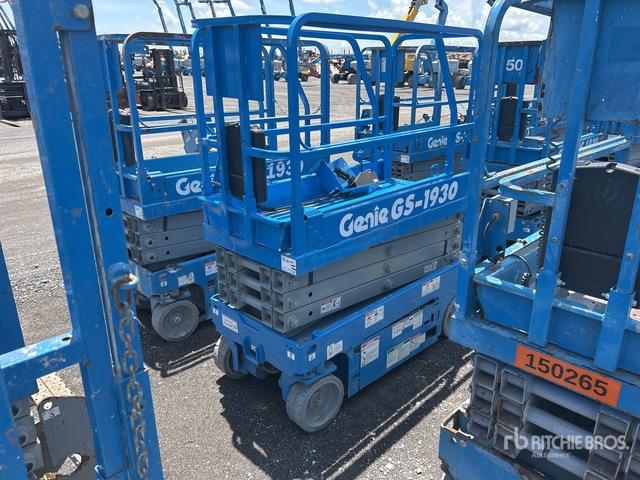2015 Genie GS-1930 Electric Scissor Lift | Ritchie Bros. Auctioneers