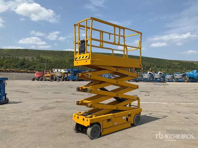 Haulotte Compact 10N Electric Scissor Lift | Ritchie Bros. Auctioneers