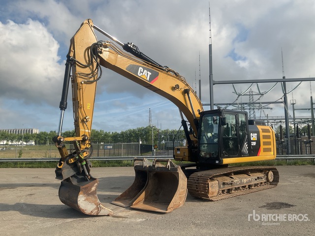 2017 Cat 320FL Tracked Excavator | Ritchie Bros. Auctioneers