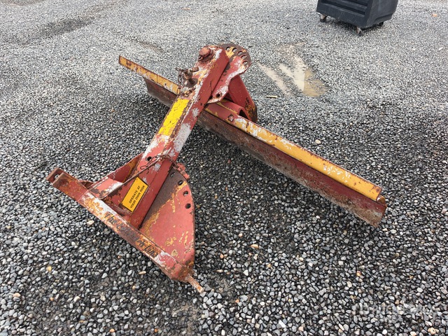 72 in 3-Point Rear Blade Attachment | Ritchie Bros. Auctioneers