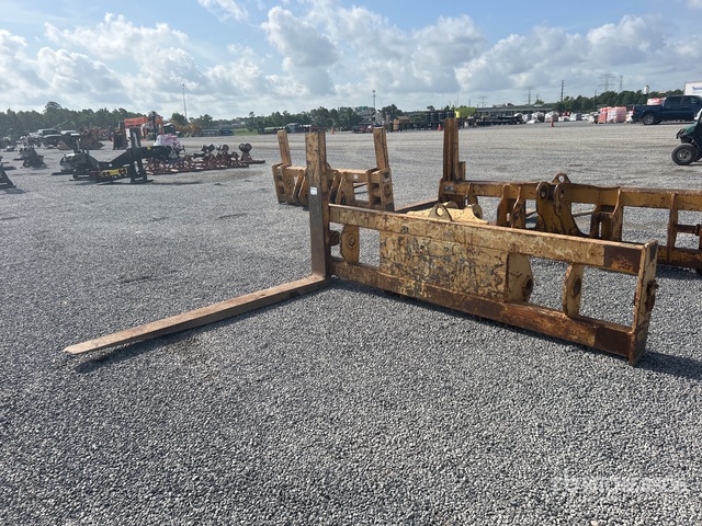 Wicker 94 in Wheel Loader Forks | Ritchie Bros. Auctioneers