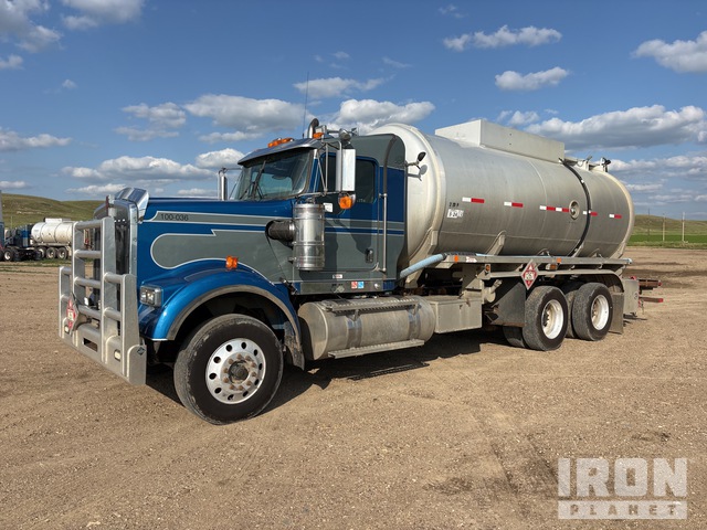 2016 Kenworth W900 4900 gal 6x4 Tanker Truck | Ritchie Bros. Auctioneers