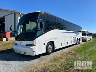 2000 MCI 102-EL3 6x2 56-Seat Bus in Peach Bottom, Pennsylvania, United ...