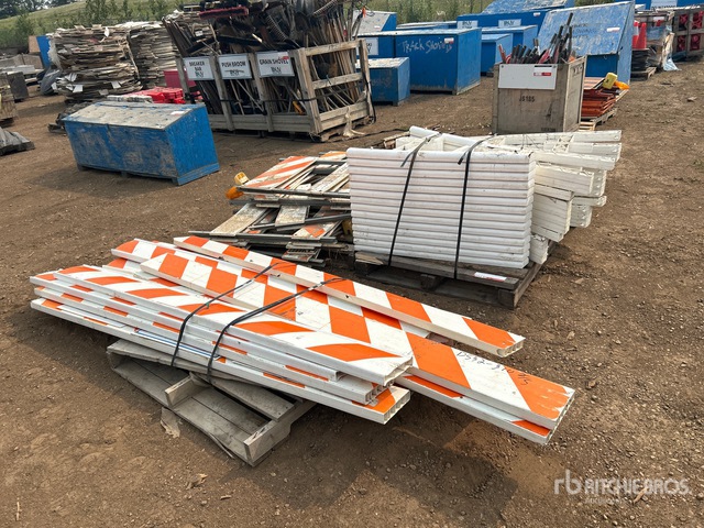 Quantity of (5) Pallets of Fold Up Road Signs, Sign Holders Panneaux de ...