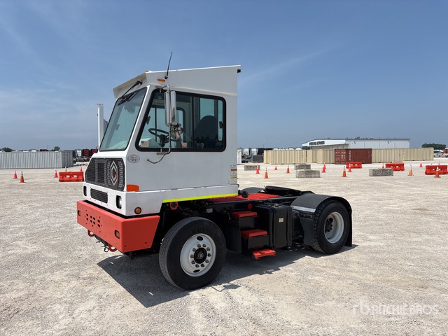 2018 Capacity Sabre 5 4x2 Spotter Truck | Ritchie Bros. Auctioneers
