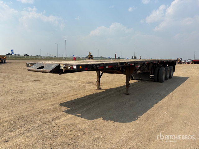 2008 Doepker 44 ft Tri/A Flatbed Oilfield Trailer | Ritchie Bros. Auctioneers